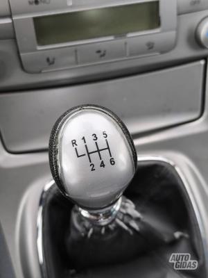 Pelēks Ford Galaxy 2006 Kauņa, ar dzinēja tilpumu 2.00 L un nobraukumu 289 tūkst. km par 1900 €, foto 13 vietnē AUTOMOTO.COM.LV