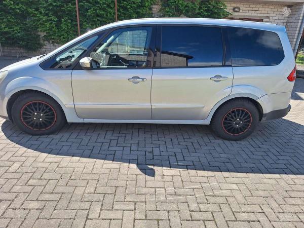 Pelēks Ford Galaxy 2006 Kelmė, ar dzinēja tilpumu 2.00 L un nobraukumu 300 tūkst. km par 2200 €, foto 2 vietnē AUTOMOTO.COM.LV