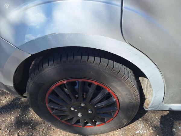 Pelēks Ford Galaxy 2006 Kelmė, ar dzinēja tilpumu 2.00 L un nobraukumu 300 tūkst. km par 2200 €, foto 6 vietnē AUTOMOTO.COM.LV