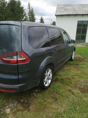 Grey Ford Galaxy 2006 in Vievis, with an engine capacity of 1.75 L and mileage of 386 thousand km for 1500 €, photo 8 on AUTOMOTO.COM.LV