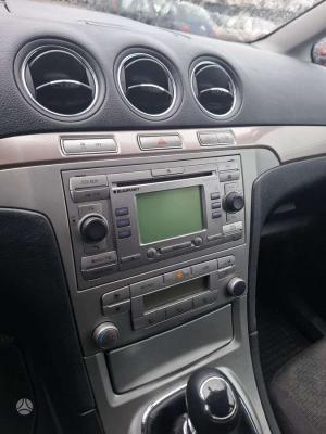 Grey Ford Galaxy 2006 in Kaunas, with an engine capacity of 2.00 L and mileage of 375 thousand km for 1895 €, photo 4 on AUTOMOTO.COM.LV