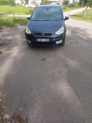 Pelēks Ford Galaxy 2006 Šauļi, ar dzinēja tilpumu 1.75 L un nobraukumu 357 tūkst. km par 2200 €, foto 3 vietnē AUTOMOTO.COM.LV