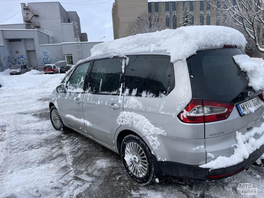 Grey Ford Galaxy 2007 in Plunge, with an engine capacity of 1.80 L and mileage of 300 thousand km for 2700 €, photo 4 on AUTOMOTO.COM.LV