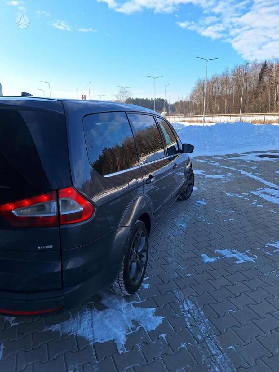 Grey Ford Galaxy 2007 in Kaunas, with an engine capacity of 2.00 L and mileage of 330 thousand km for 3500 €, photo 3 on AUTOMOTO.COM.LV