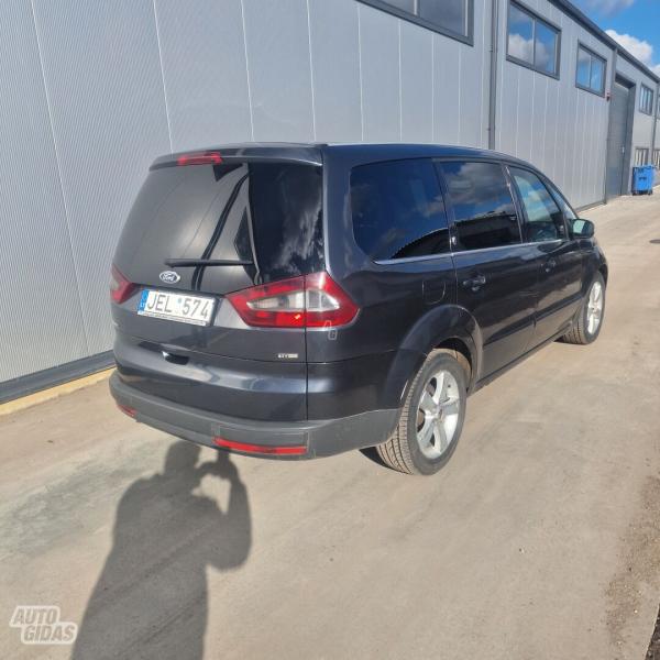 Grey Ford Galaxy 2007 in Kaunas, with an engine capacity of 1.80 L and mileage of 266 thousand km for 2450 €, photo 4 on AUTOMOTO.COM.LV