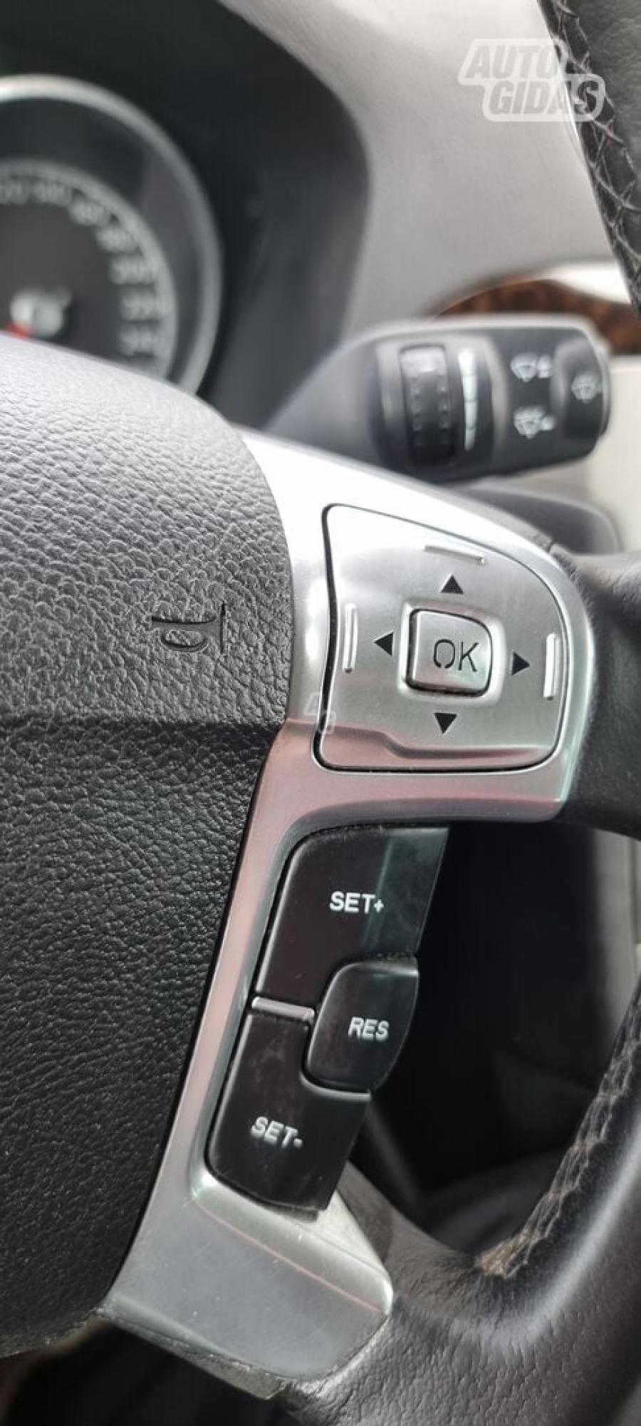 Pelēks Ford Galaxy 2007 Kėdainiai, ar dzinēja tilpumu 2.00 L un nobraukumu 317 tūkst. km par 3199 €, foto 23 vietnē AUTOMOTO.COM.LV