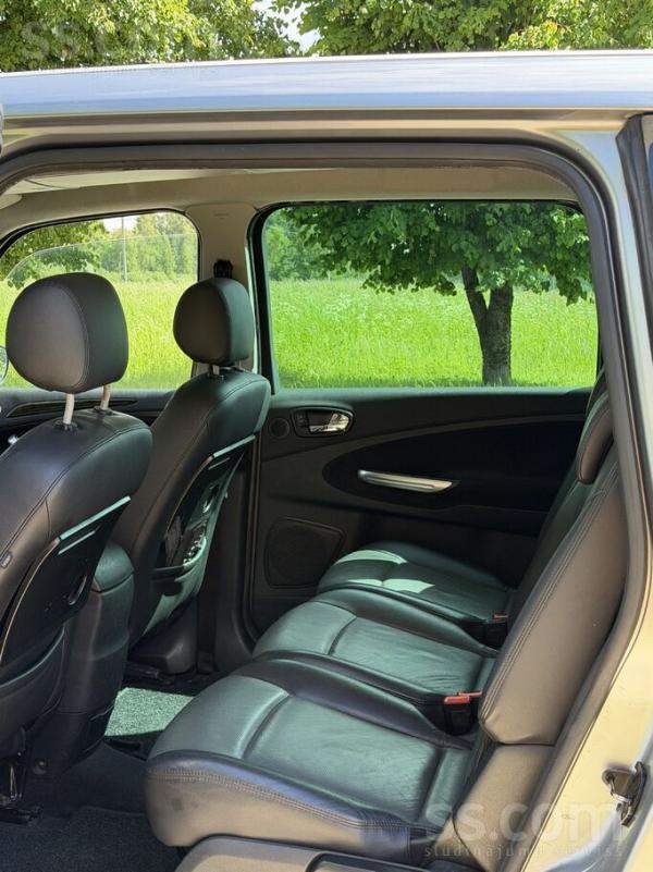 Pelēks Ford Galaxy 2007 Aizkraukle, ar dzinēja tilpumu 2.00 L un nobraukumu 252 tūkst. km par 3970 €, foto 7 vietnē AUTOMOTO.COM.LV