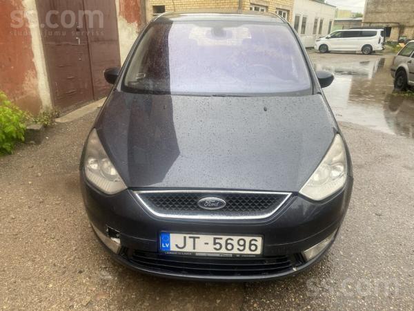 Grey Ford Galaxy 2007 in Jelgava, with an engine capacity of 2.00 L and mileage of 313 thousand km for 2150 €, photo 2 on AUTOMOTO.COM.LV