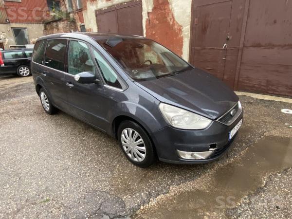 Grey Ford Galaxy 2007 in Jelgava, with an engine capacity of 2.00 L and mileage of 313 thousand km for 2150 €, photo 6 on AUTOMOTO.COM.LV