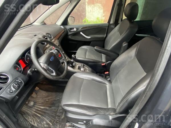 Grey Ford Galaxy 2007 in Jelgava, with an engine capacity of 2.00 L and mileage of 313 thousand km for 2150 €, photo 7 on AUTOMOTO.COM.LV
