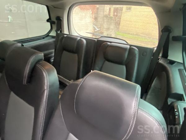 Grey Ford Galaxy 2007 in Jelgava, with an engine capacity of 2.00 L and mileage of 313 thousand km for 2150 €, photo 9 on AUTOMOTO.COM.LV