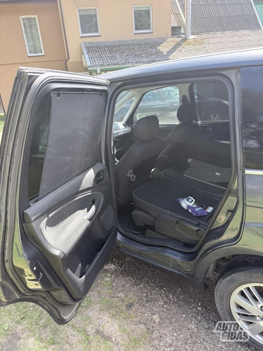 Pelēks Ford Galaxy 2007 Kauņa, ar dzinēja tilpumu 2.00 L un nobraukumu 240 tūkst. km par 1899 €, foto 12 vietnē AUTOMOTO.COM.LV
