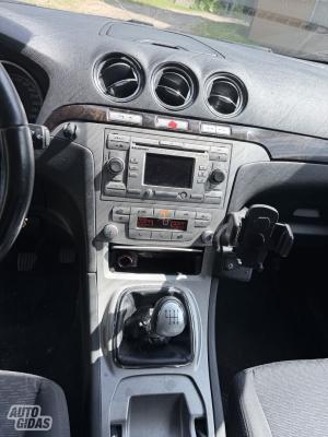Pelēks Ford Galaxy 2007 Kauņa, ar dzinēja tilpumu 2.00 L un nobraukumu 240 tūkst. km par 1899 €, foto 14 vietnē AUTOMOTO.COM.LV