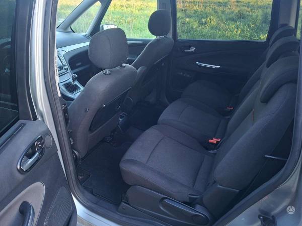 Pelēks Ford Galaxy 2007 Birštonas, ar dzinēja tilpumu 2.00 L un nobraukumu 260 tūkst. km par 2850 €, foto 8 vietnē AUTOMOTO.COM.LV