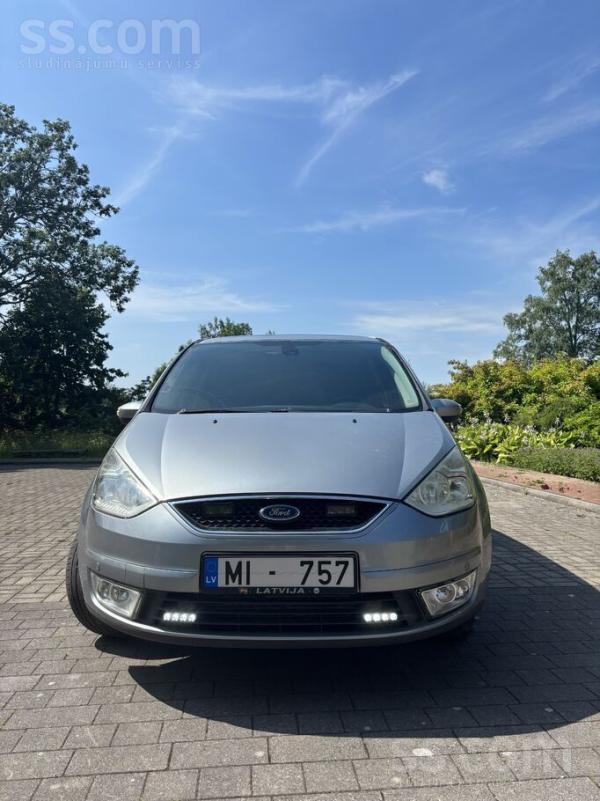 Grey Ford Galaxy 2007 in Kuldiga, with an engine capacity of 2.00 L and mileage of 401 thousand km for 2400 €, photo 2 on AUTOMOTO.COM.LV