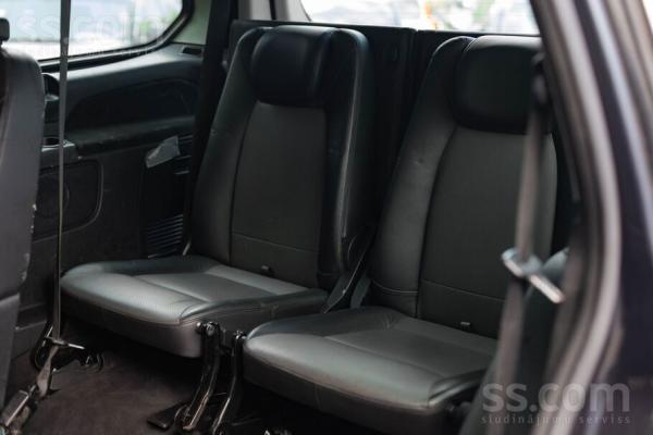 Pelēks Ford Galaxy 2007 Rīga, ar dzinēja tilpumu 1.80 L un nobraukumu 315 tūkst. km par 3790 €, foto 10 vietnē AUTOMOTO.COM.LV