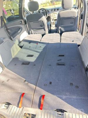 Pelēks Ford Galaxy 2007 Bauska, ar dzinēja tilpumu 2.00 L un nobraukumu 383 tūkst. km par 1400 €, foto 12 vietnē AUTOMOTO.COM.LV