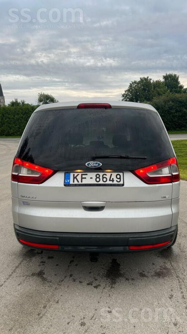 Pelēks Ford Galaxy 2007 Bauska, ar dzinēja tilpumu 2.00 L un nobraukumu 383 tūkst. km par 1400 €, foto 5 vietnē AUTOMOTO.COM.LV
