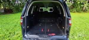 Grey Ford Galaxy 2007 in Ogre, with an engine capacity of 1.80 L and mileage of 311 thousand km for 2750 €, photo 17 on AUTOMOTO.COM.LV