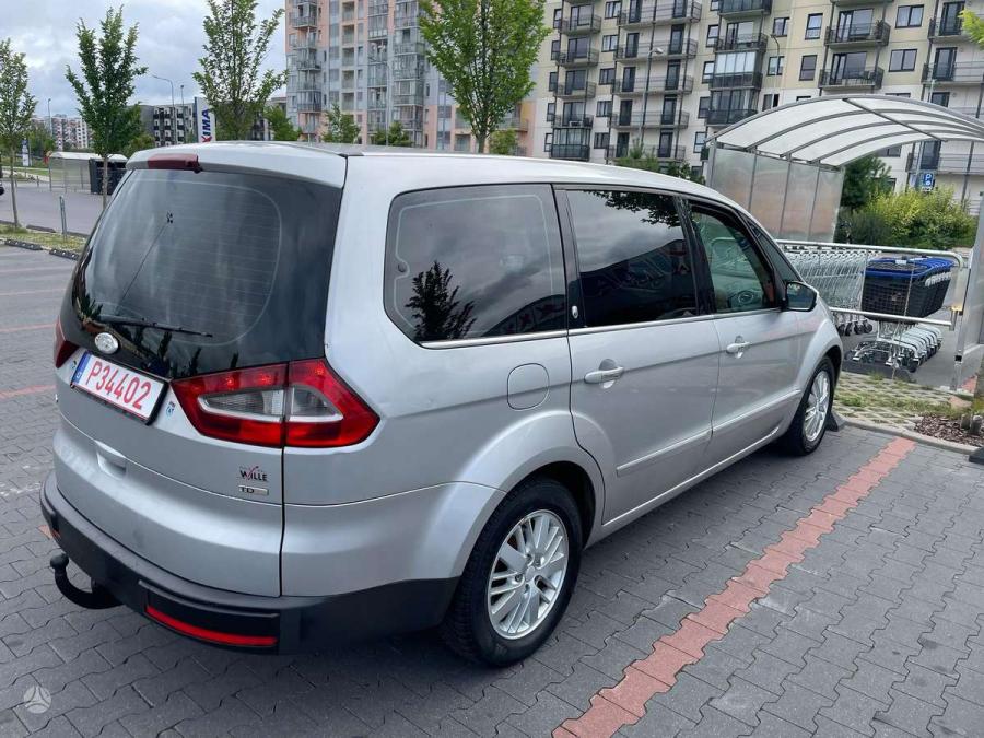 Pelēks Ford Galaxy 2007 Viļņa, ar dzinēja tilpumu 2.00 L un nobraukumu 297 tūkst. km par 3250 €, foto 7 vietnē AUTOMOTO.COM.LV