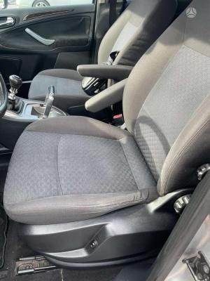 Pelēks Ford Galaxy 2007 Viļņa, ar dzinēja tilpumu 2.00 L un nobraukumu 297 tūkst. km par 3250 €, foto 23 vietnē AUTOMOTO.COM.LV