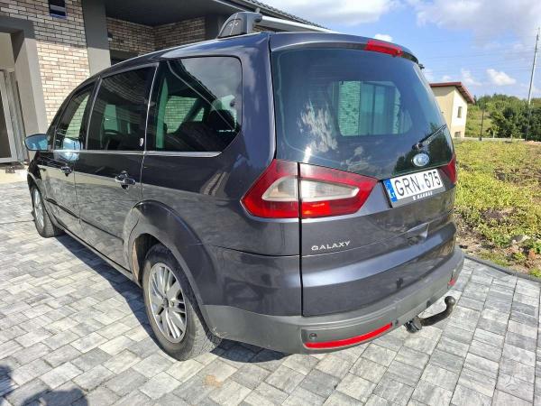 Grey Ford Galaxy 2007 in Prienai, with an engine capacity of 1.75 L and mileage of 436 thousand km for 1800 €, photo 4 on AUTOMOTO.COM.LV