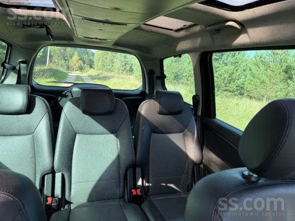 Pelēks Ford Galaxy 2007 Rēzekne, ar dzinēja tilpumu 1.80 L un nobraukumu 291 tūkst. km par 1200 €, foto 7 vietnē AUTOMOTO.COM.LV