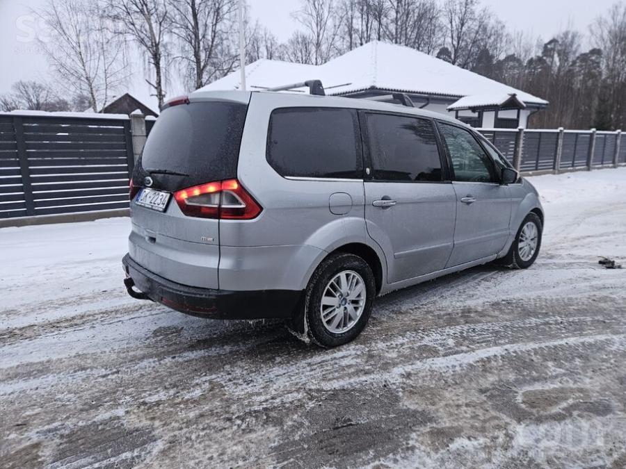 Pelēks Ford Galaxy 2008 Valmiera, ar dzinēja tilpumu 2.00 L un nobraukumu 449 tūkst. km par 3350 €, foto 2 vietnē AUTOMOTO.COM.LV