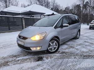Pelēks Ford Galaxy 2008 Valmiera, ar dzinēja tilpumu 2.00 L un nobraukumu 449 tūkst. km par 3350 €, foto 3 vietnē AUTOMOTO.COM.LV