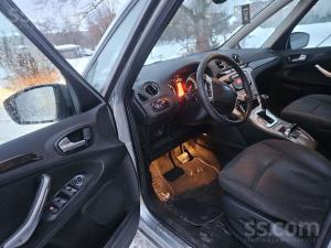 Pelēks Ford Galaxy 2008 Valmiera, ar dzinēja tilpumu 2.00 L un nobraukumu 449 tūkst. km par 3350 €, foto 9 vietnē AUTOMOTO.COM.LV