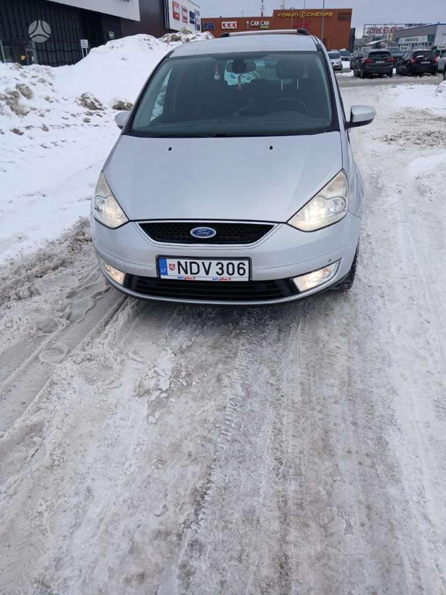 Grey Ford Galaxy 2008 in Siauliai, with an engine capacity of 2.00 L and mileage of 281 thousand km for 4550 €, photo 1 on AUTOMOTO.COM.LV