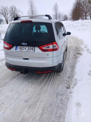 Grey Ford Galaxy 2008 in Siauliai, with an engine capacity of 2.00 L and mileage of 281 thousand km for 4550 €, photo 4 on AUTOMOTO.COM.LV