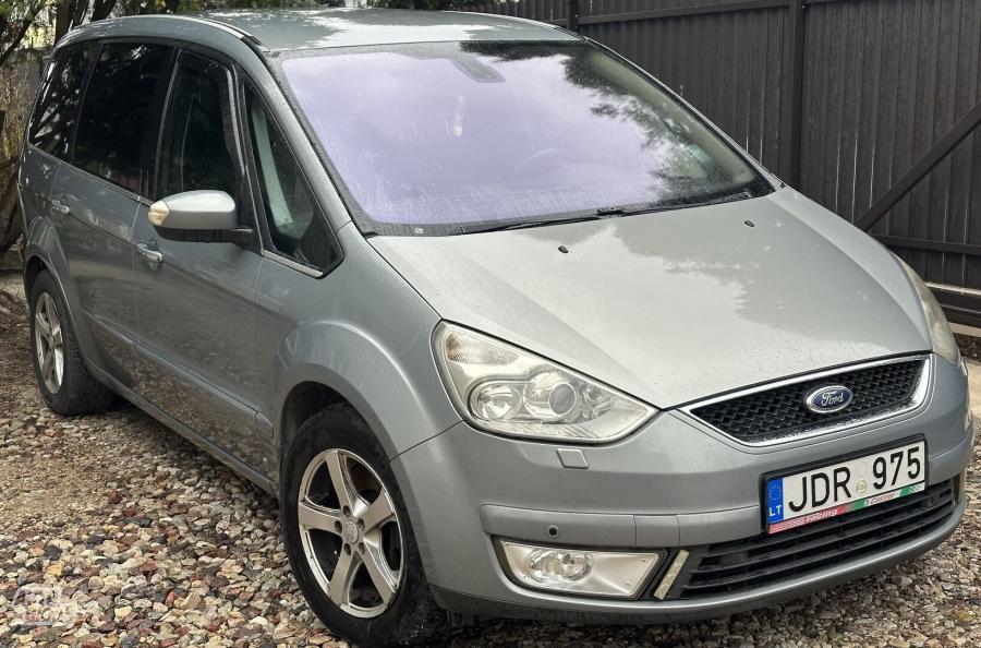 Grey Ford Galaxy 2008 in Kaunas, with an engine capacity of 2.20 L and mileage of 426 thousand km for 4000 €, photo 1 on AUTOMOTO.COM.LV