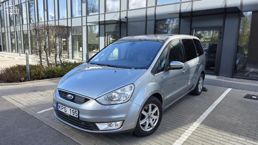 Pelēks Ford Galaxy 2008 Viļņa, ar dzinēja tilpumu 2.00 L un nobraukumu 290 tūkst. km par 3500 €, foto 1 vietnē AUTOMOTO.COM.LV