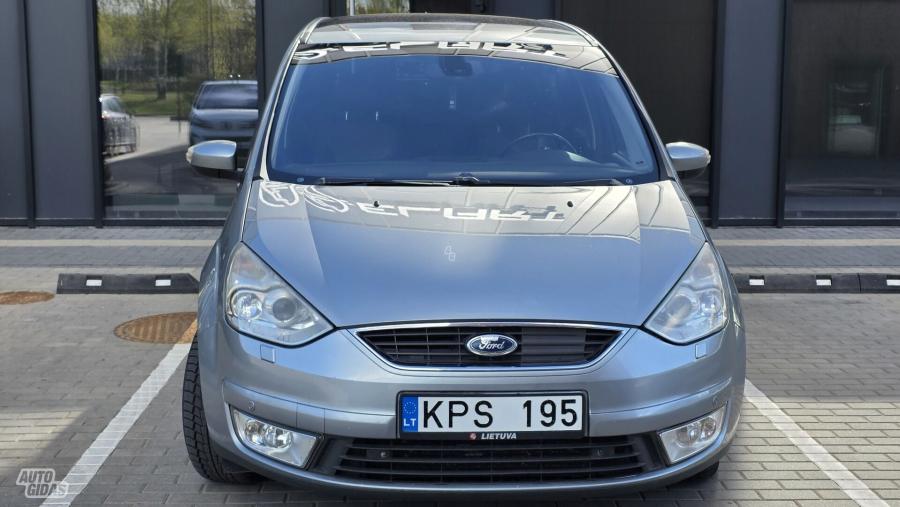 Pelēks Ford Galaxy 2008 Viļņa, ar dzinēja tilpumu 2.00 L un nobraukumu 290 tūkst. km par 3500 €, foto 4 vietnē AUTOMOTO.COM.LV