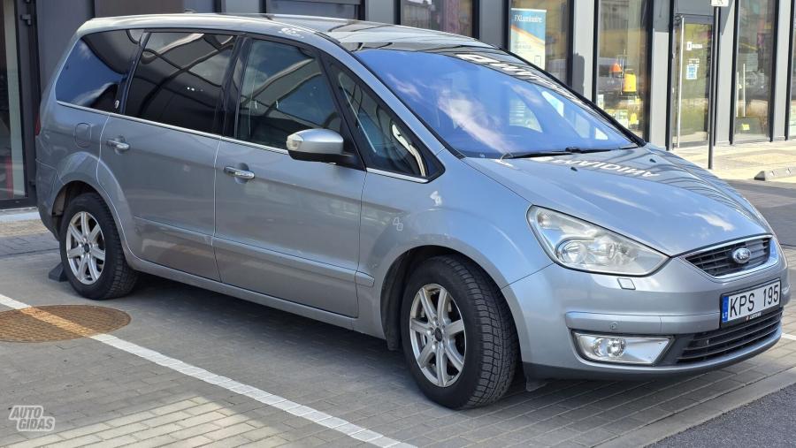 Pelēks Ford Galaxy 2008 Viļņa, ar dzinēja tilpumu 2.00 L un nobraukumu 290 tūkst. km par 3500 €, foto 5 vietnē AUTOMOTO.COM.LV