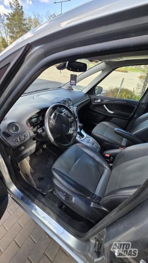 Pelēks Ford Galaxy 2008 Viļņa, ar dzinēja tilpumu 2.00 L un nobraukumu 290 tūkst. km par 3500 €, foto 8 vietnē AUTOMOTO.COM.LV