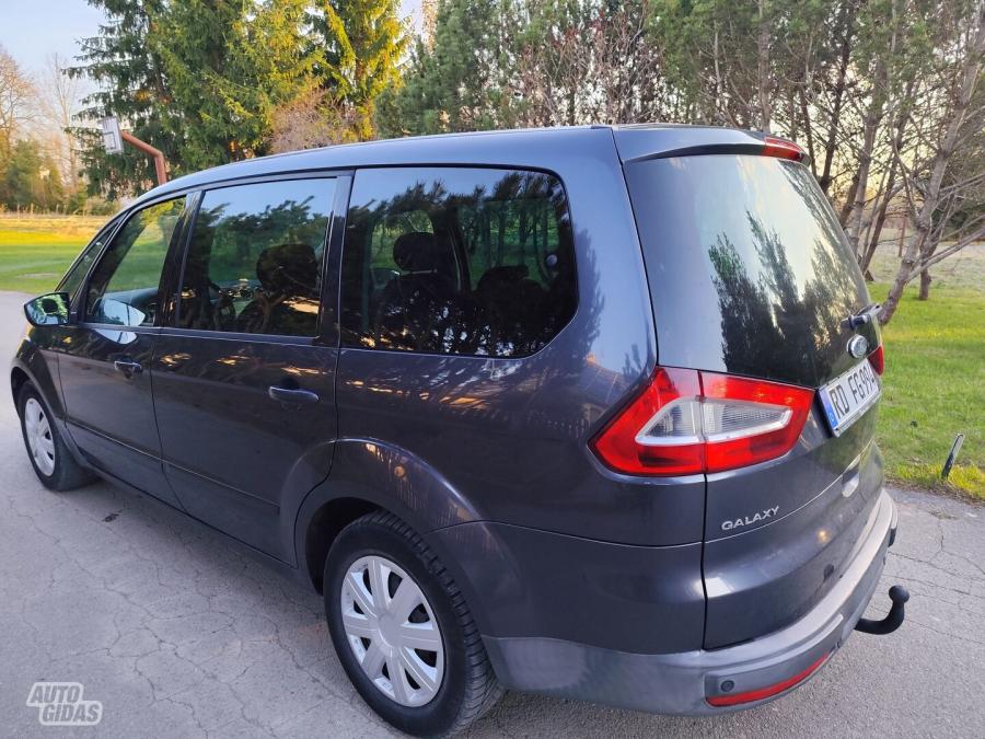 Grey Ford Galaxy 2008 in Mazeikiai, with an engine capacity of 2.00 L and mileage of 246 thousand km for 4500 €, photo 9 on AUTOMOTO.COM.LV