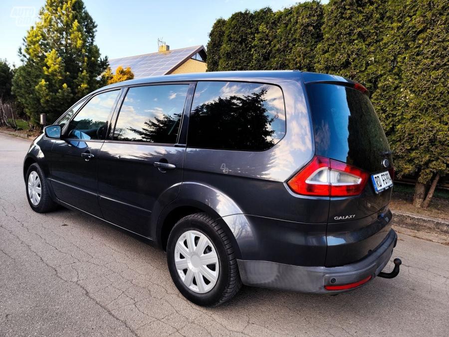 Grey Ford Galaxy 2008 in Mazeikiai, with an engine capacity of 2.00 L and mileage of 246 thousand km for 4500 €, photo 21 on AUTOMOTO.COM.LV