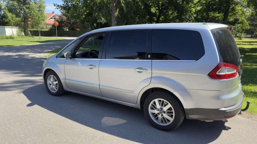 Grey Ford Galaxy 2008 in Panevezys, with an engine capacity of 2.00 L and mileage of 280 thousand km for 3200 €, photo 5 on AUTOMOTO.COM.LV