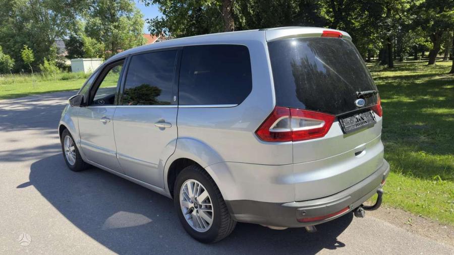 Grey Ford Galaxy 2008 in Panevezys, with an engine capacity of 2.00 L and mileage of 280 thousand km for 3200 €, photo 6 on AUTOMOTO.COM.LV