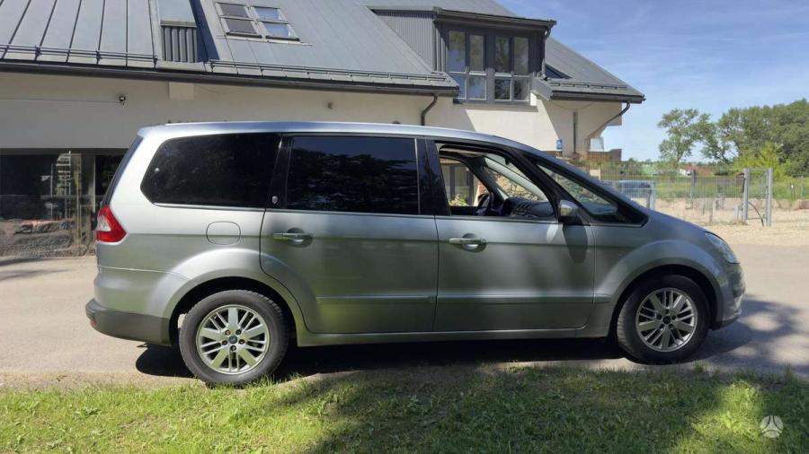 Grey Ford Galaxy 2008 in Panevezys, with an engine capacity of 2.00 L and mileage of 280 thousand km for 3200 €, photo 8 on AUTOMOTO.COM.LV