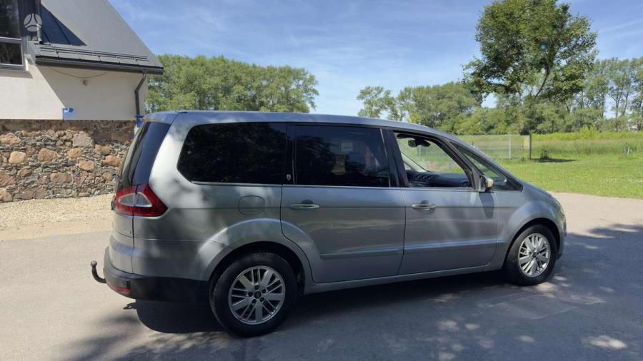 Grey Ford Galaxy 2008 in Panevezys, with an engine capacity of 2.00 L and mileage of 280 thousand km for 3200 €, photo 14 on AUTOMOTO.COM.LV