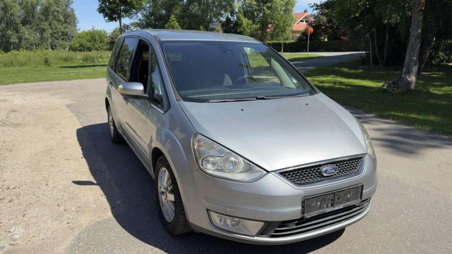 Grey Ford Galaxy 2008 in Panevezys, with an engine capacity of 2.00 L and mileage of 280 thousand km for 3200 €, photo 15 on AUTOMOTO.COM.LV