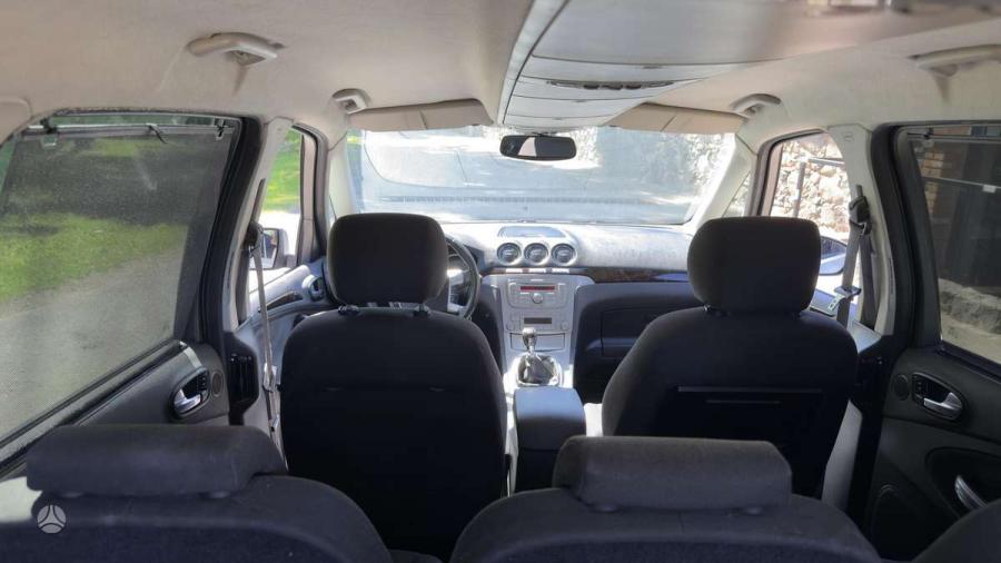 Grey Ford Galaxy 2008 in Panevezys, with an engine capacity of 2.00 L and mileage of 280 thousand km for 3200 €, photo 20 on AUTOMOTO.COM.LV