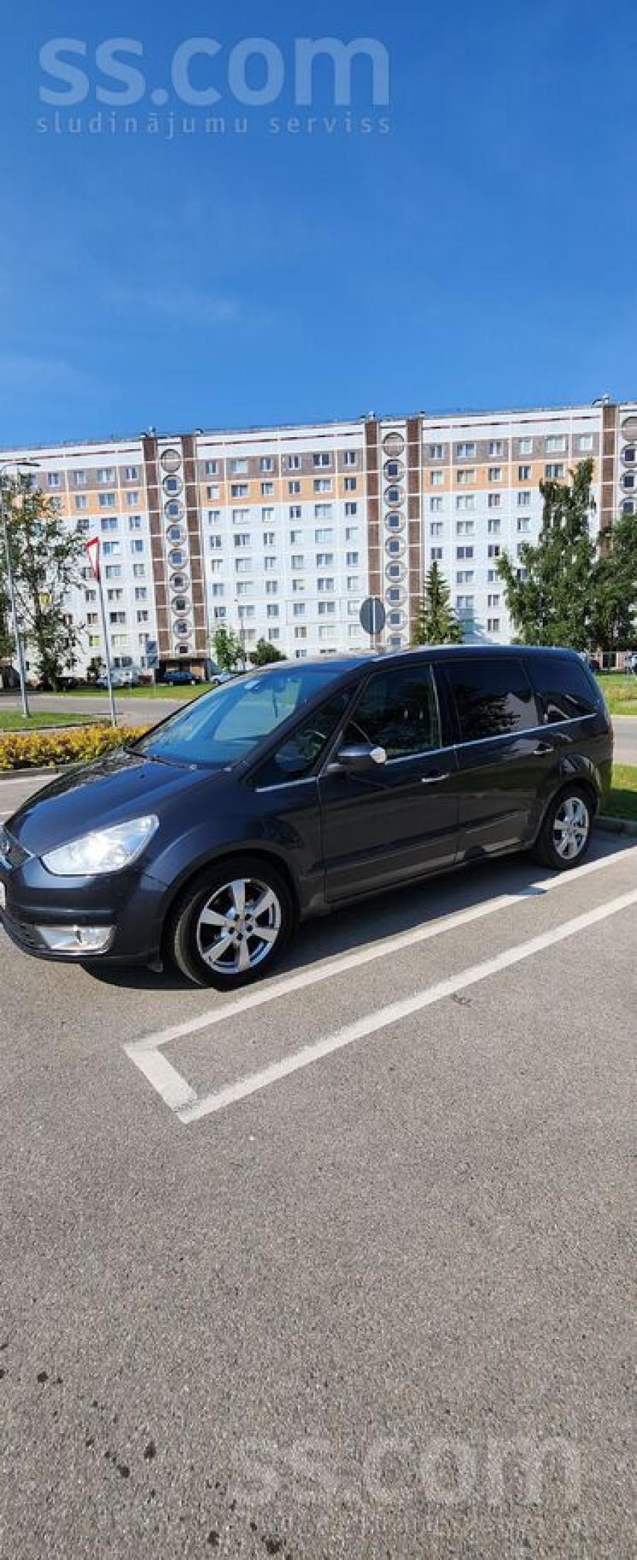 Pelēks Ford Galaxy 2008 Rīga, ar dzinēja tilpumu 2.00 L un nobraukumu 372 tūkst. km par 4500 €, foto 3 vietnē AUTOMOTO.COM.LV