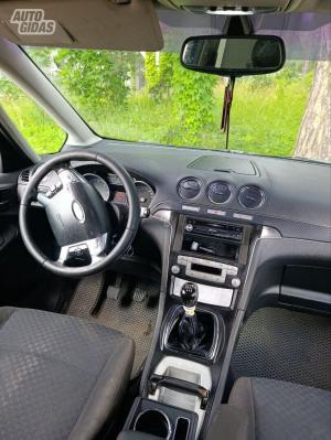 Grey Ford Galaxy 2008 in Vilnius, with an engine capacity of 1.80 L and mileage of 244 thousand km for 2150 €, photo 6 on AUTOMOTO.COM.LV