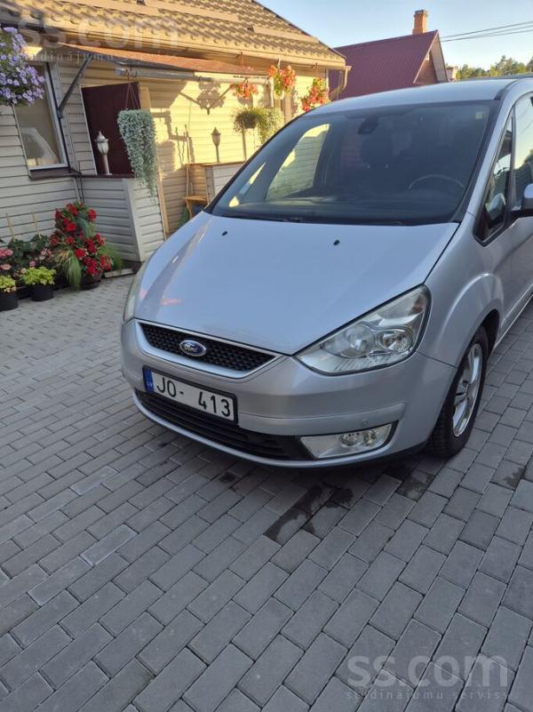 Pelēks Ford Galaxy 2008 Krāslava, ar dzinēja tilpumu 1.80 L un nobraukumu 218 tūkst. km par 3500 €, foto 1 vietnē AUTOMOTO.COM.LV