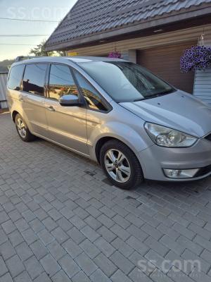 Grey Ford Galaxy 2008 in Kraslava, with an engine capacity of 1.80 L and mileage of 218 thousand km for 3500 €, photo 4 on AUTOMOTO.COM.LV