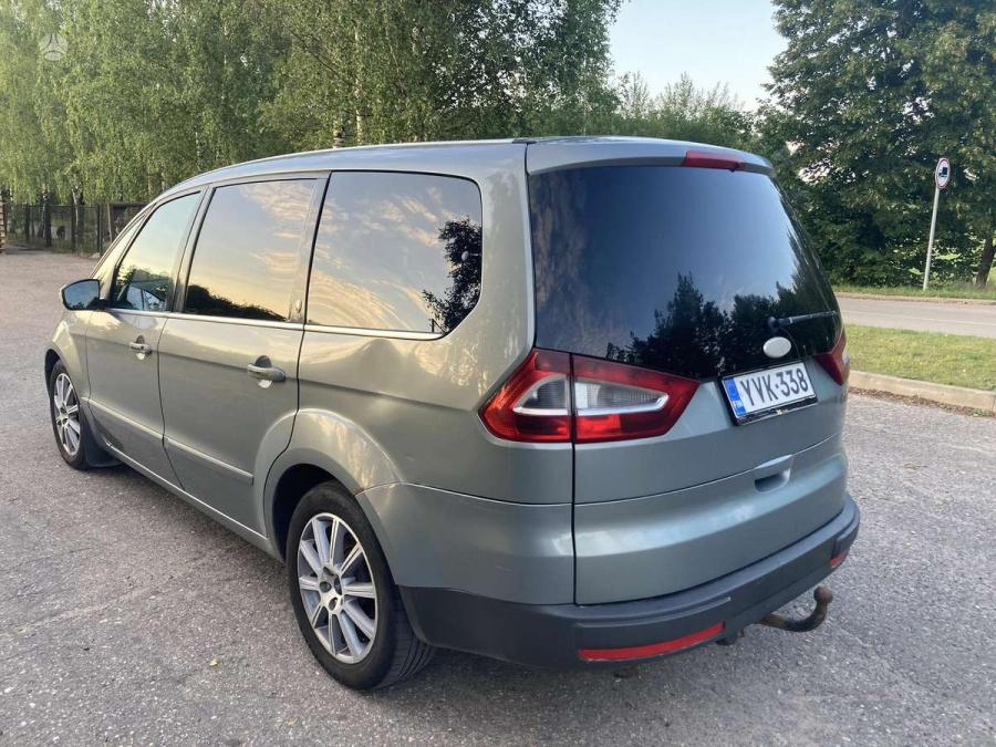 Pelēks Ford Galaxy 2008 Rokiškis, ar dzinēja tilpumu 2.00 L un nobraukumu 460 tūkst. km par 2100 €, foto 5 vietnē AUTOMOTO.COM.LV